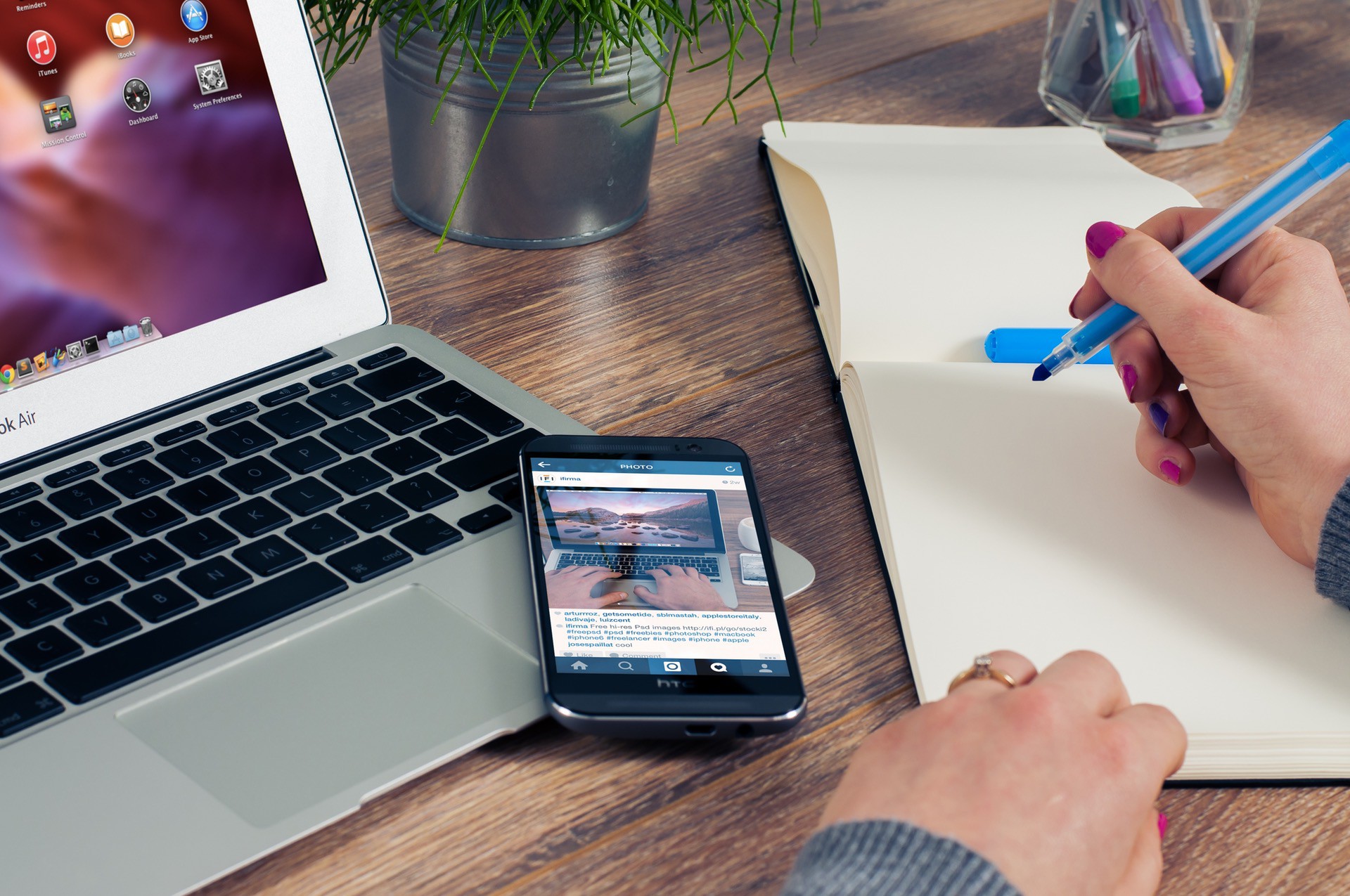 7 Reasons Why WFH People Are Unproductive - InfiniGEEK