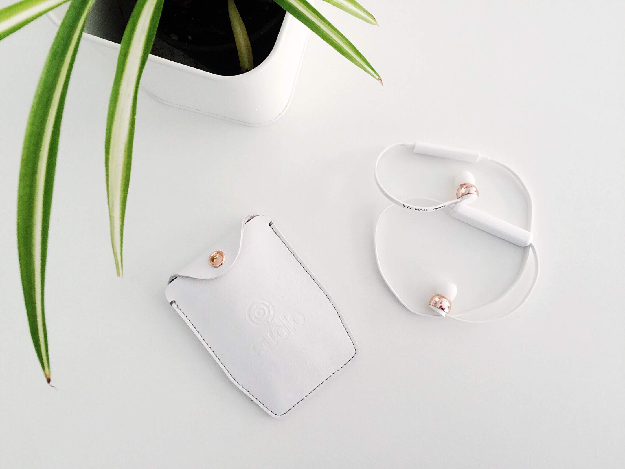 Everyday Carry? More Like Everyday Classy! - InfiniGEEK